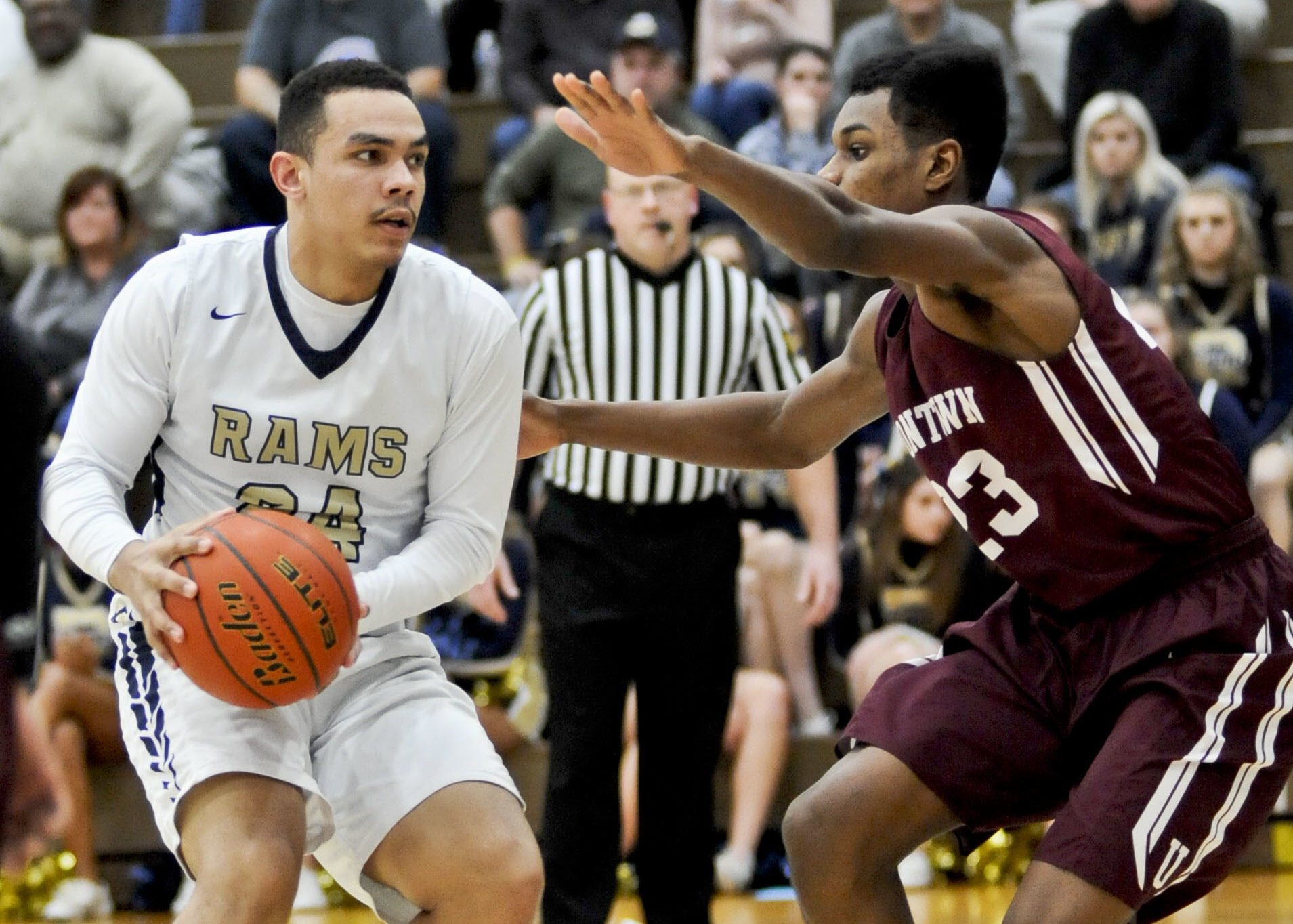 Uniontown tops Ringgold to win section crown - Mon Valley Independent