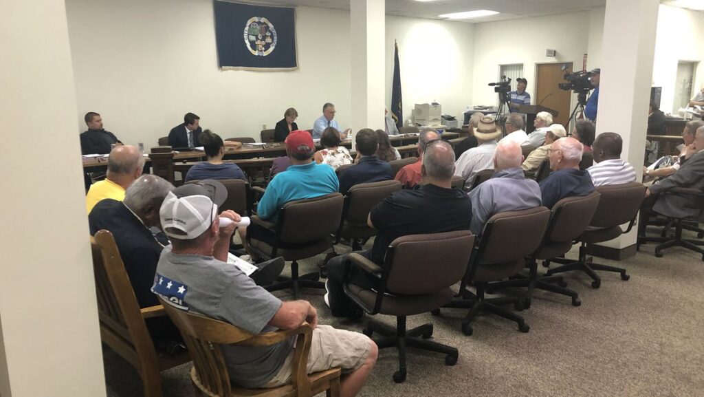 Council seeks to oust Shorraw, Coles - Mon Valley Independent