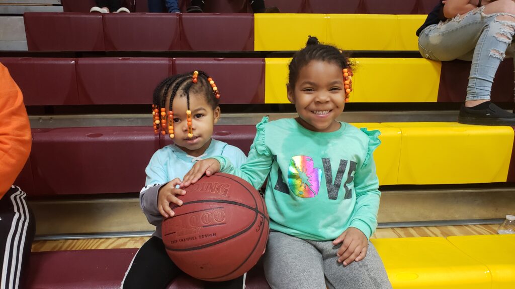 Lil' hoop stars - Mon Valley Independent