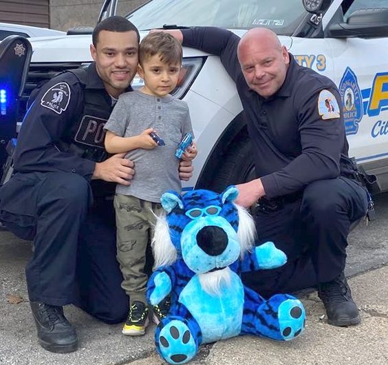 Autistic child finds friends among Monongahela police - Mon Valley ...