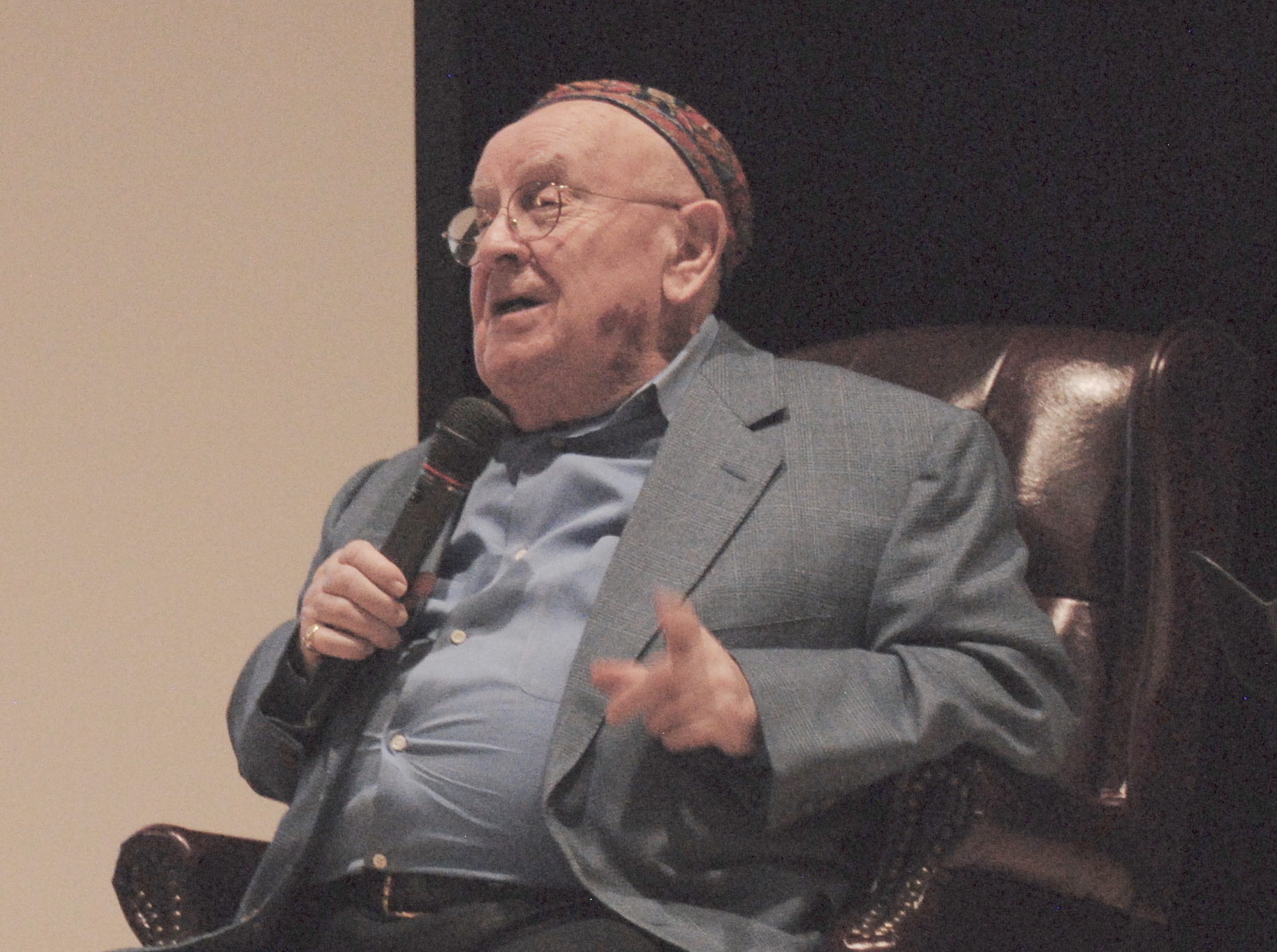 Survivor recalls Holocaust horrors - Mon Valley Independent