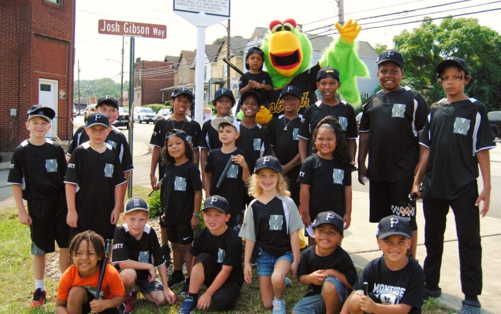 Monessen honors baseball legend - Mon Valley Independent