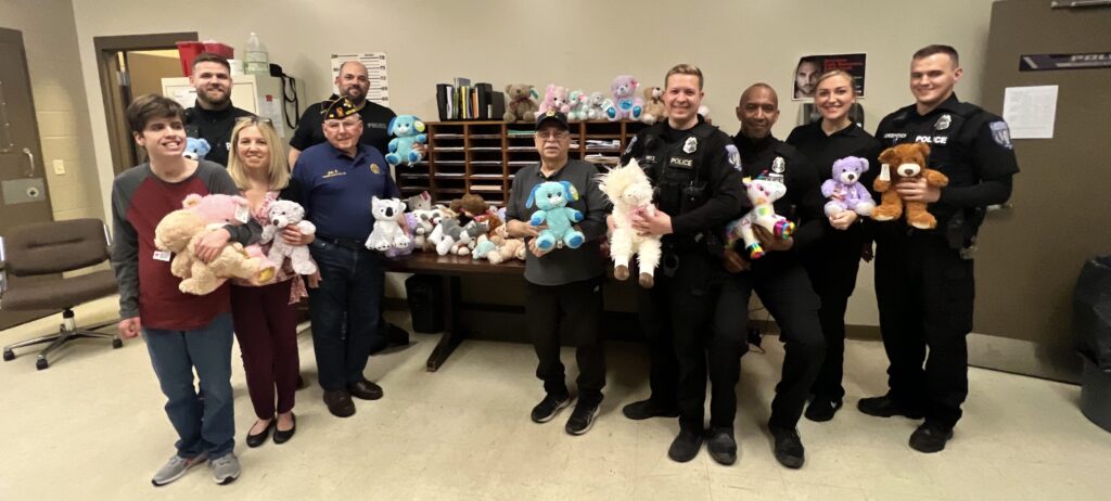 Monessen police receive donation of stuffed animals - Mon Valley ...