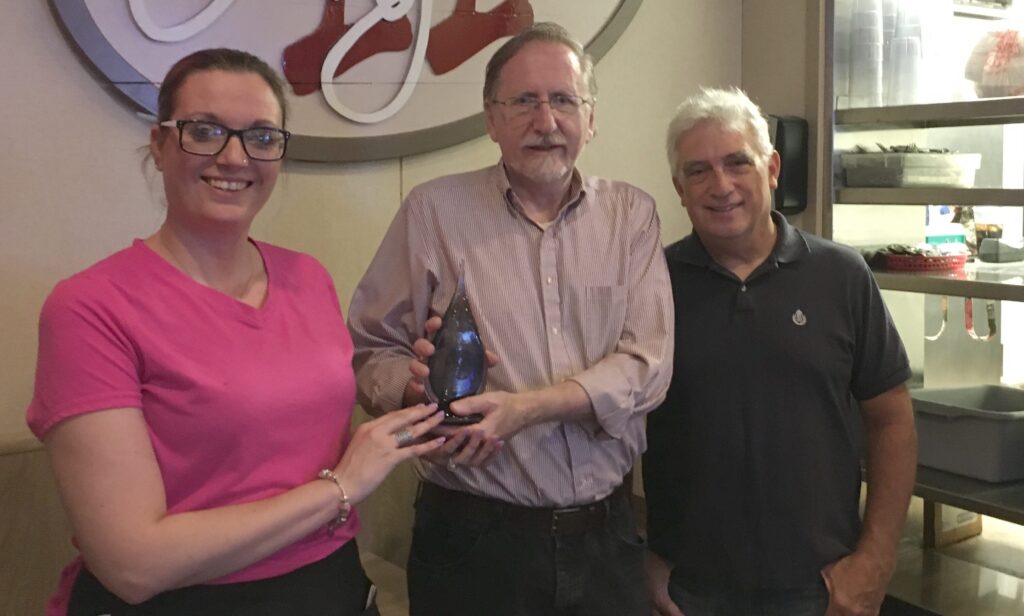 Angelo’s II honored for holiday decorations - Mon Valley Independent