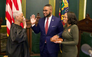 Shapiro, Davis sworn into office - Mon Valley Independent