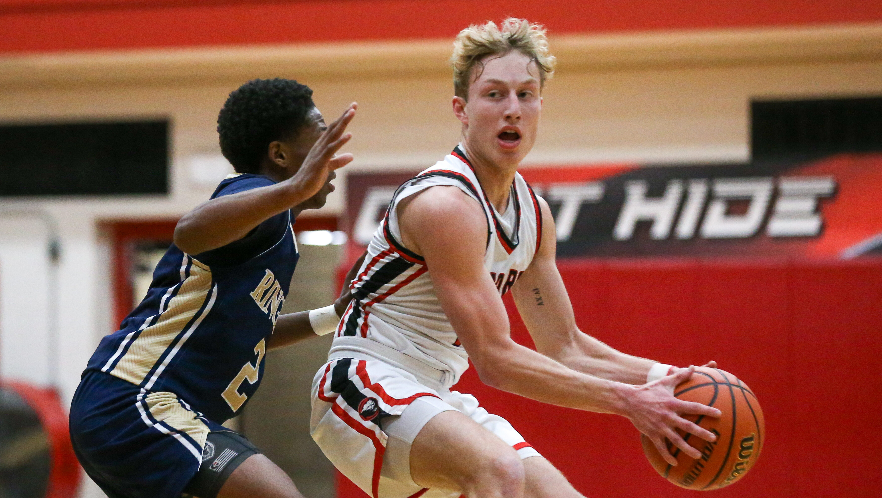 Angotti’s late shot lifts Rams past Cougars - Mon Valley Independent