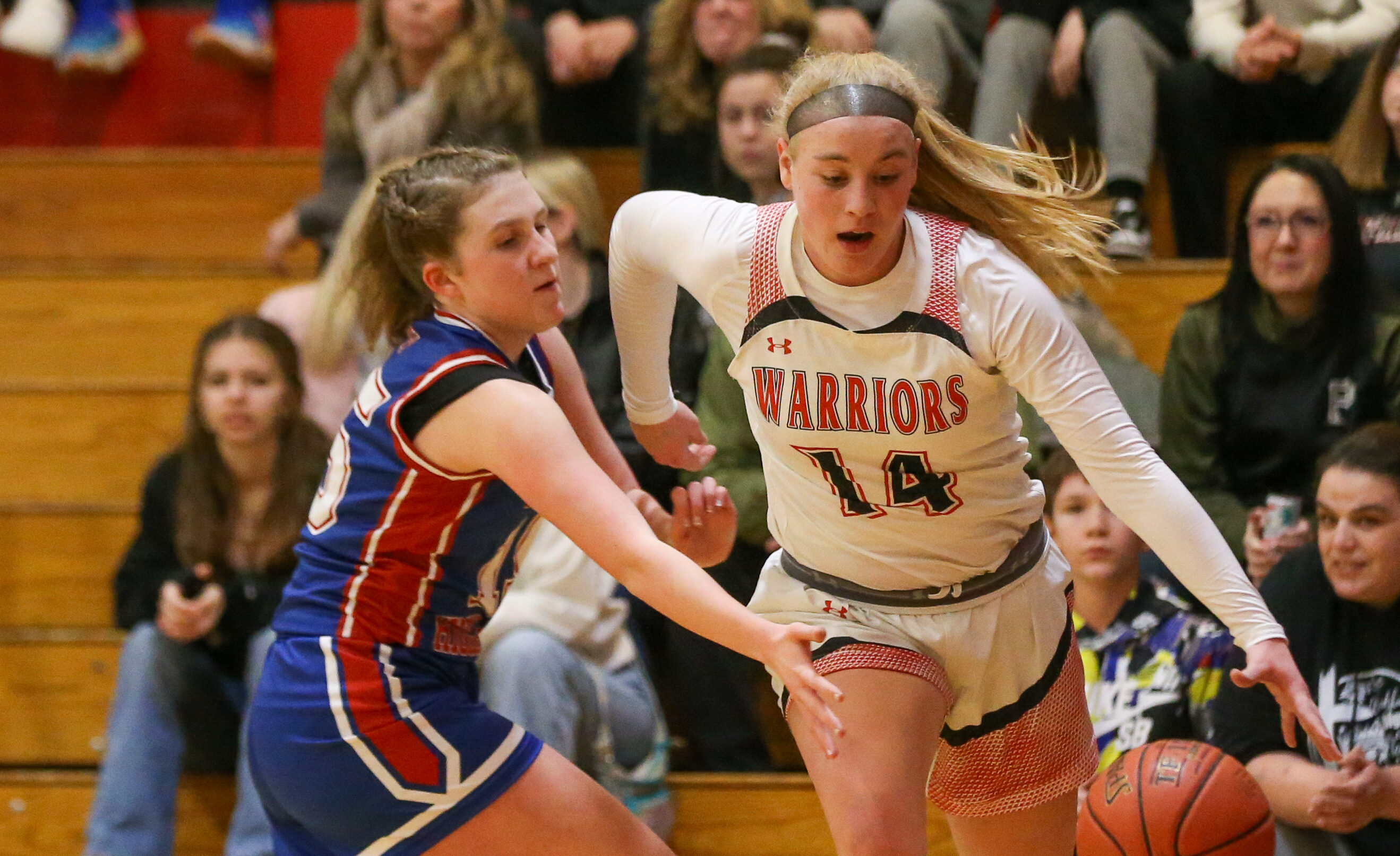 Warriors crush LH, clinch share of section title - Mon Valley Independent