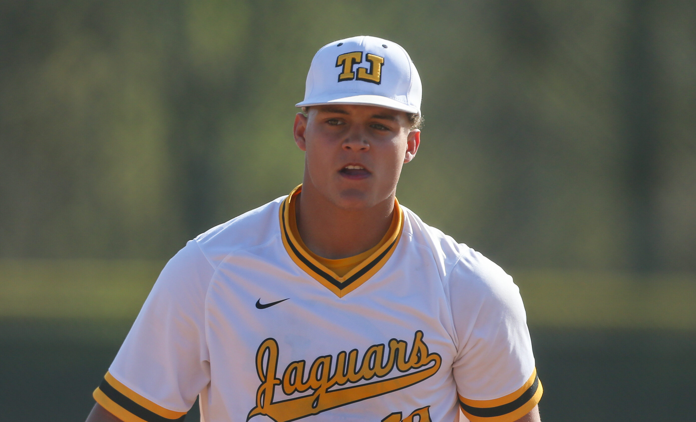 Jaguars rout Warriors, move to 11-0 - Mon Valley Independent