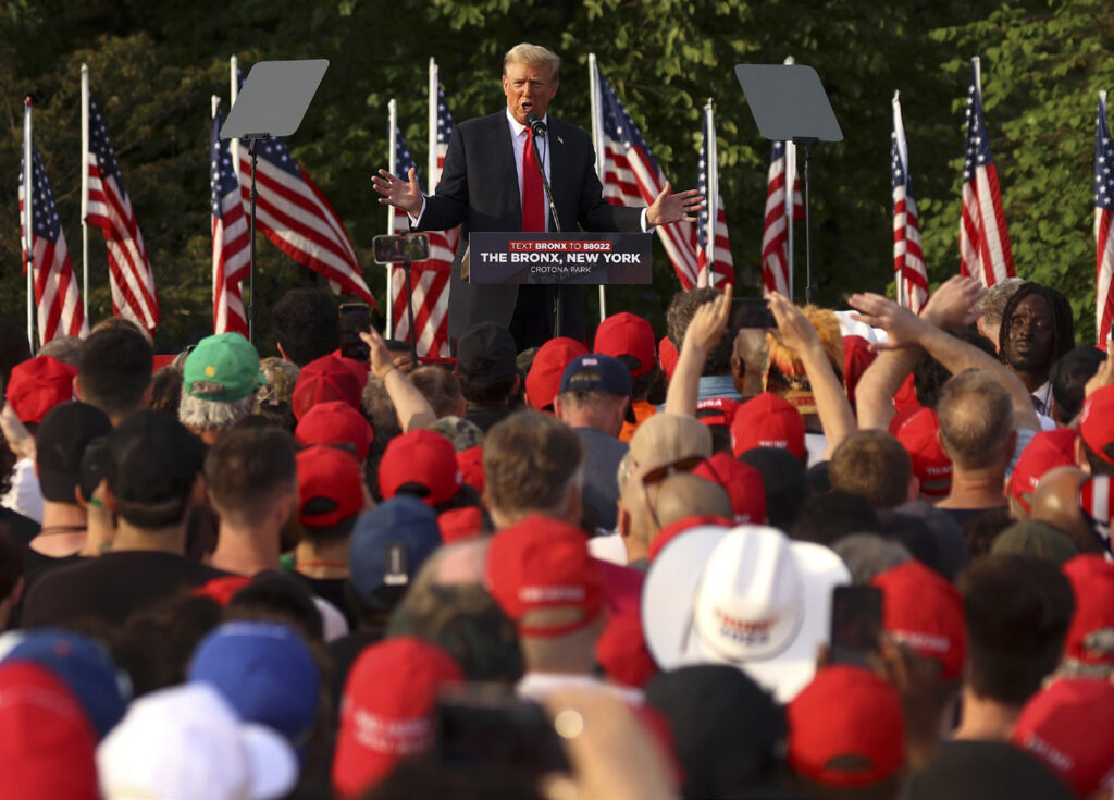 Trump holds a rally in the South Bronx as he tries to woo his hometown ...