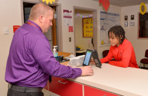 Instant Language Assistants improve communication at Charleroi schools ...
