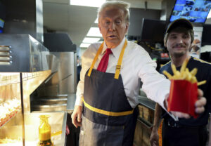 Trump works the fry station at Pennsylvania McDonald’s - Mon Valley ...