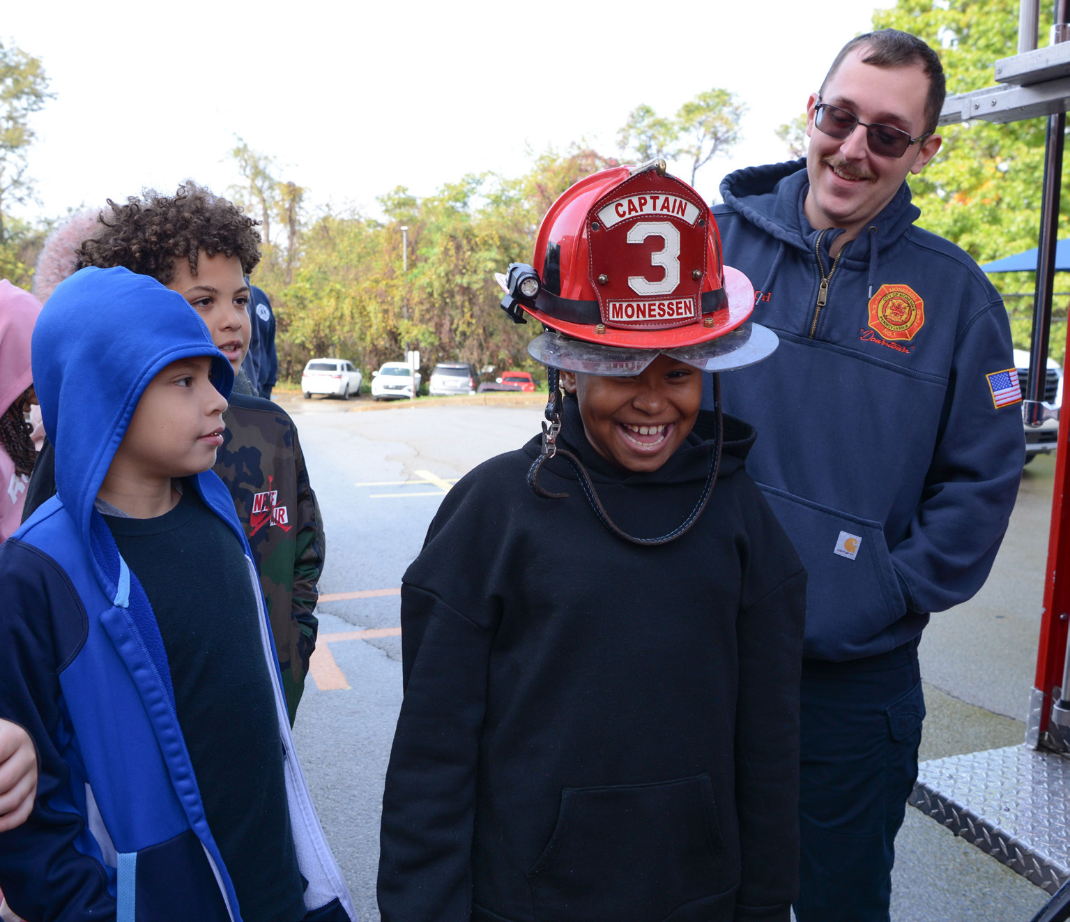 FIREFIGHTERS VISIT MONESSEN SCHOOL - Mon Valley Independent