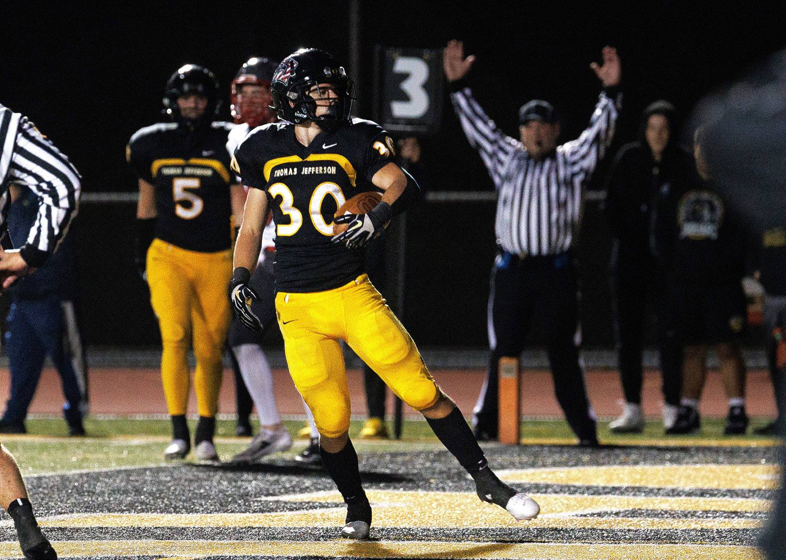 Jaguars, Quips face off in 4A showdown - Mon Valley Independent