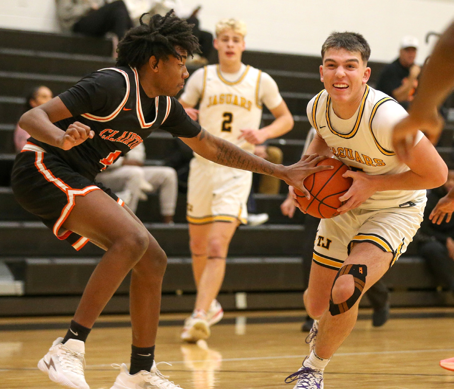 Clairton puts up a fight in narrow loss to Jaguars - Mon Valley Independent