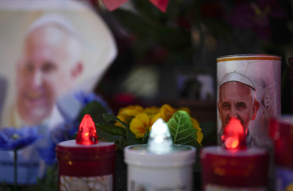 Pope Francis in critical condition, but remains alert as prayers pour ...
