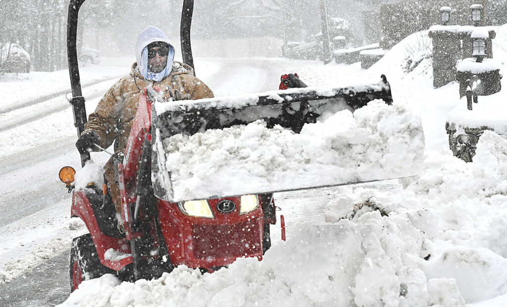 Snow and freezing rain cause crashes in Va. while Calif. prepares for ...