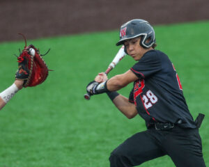 Warriors fall on walk-off homer in 11th - Mon Valley Independent
