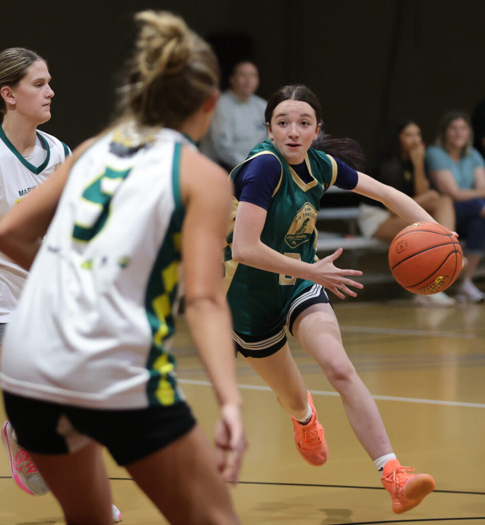 Slagus Howard Hanna runs past Trailside to keep pace - Mon Valley ...