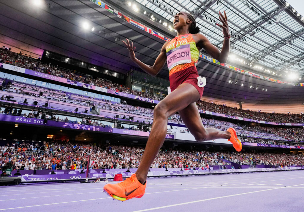 Kenya’s Kipyegon hoping to beat 4-minute mile - Mon Valley Independent