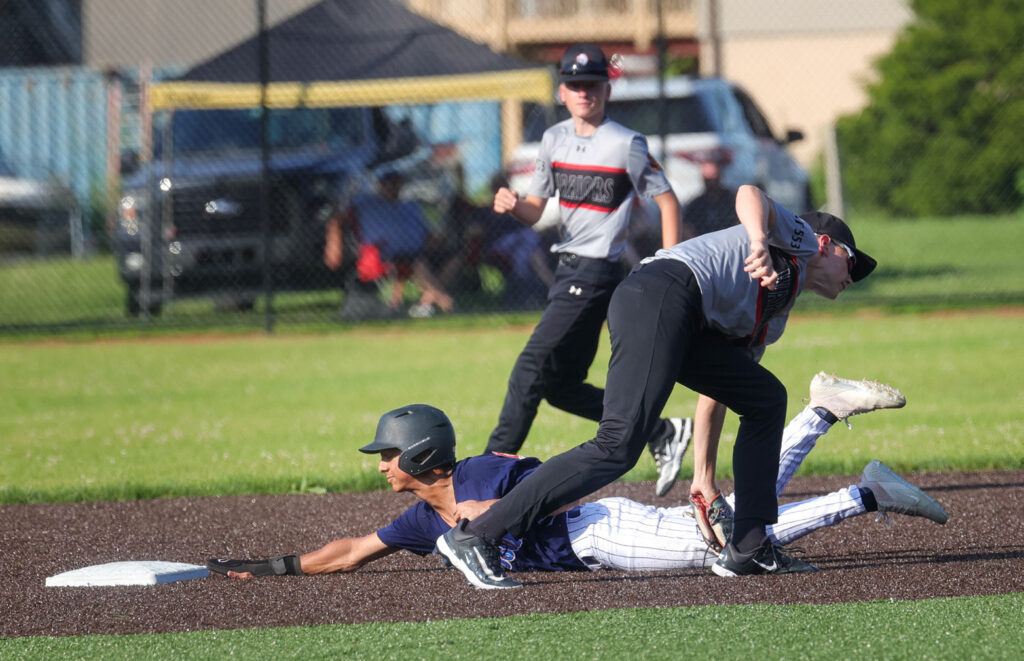 Woo Sox sweep EF Jr. Legion - Mon Valley Independent