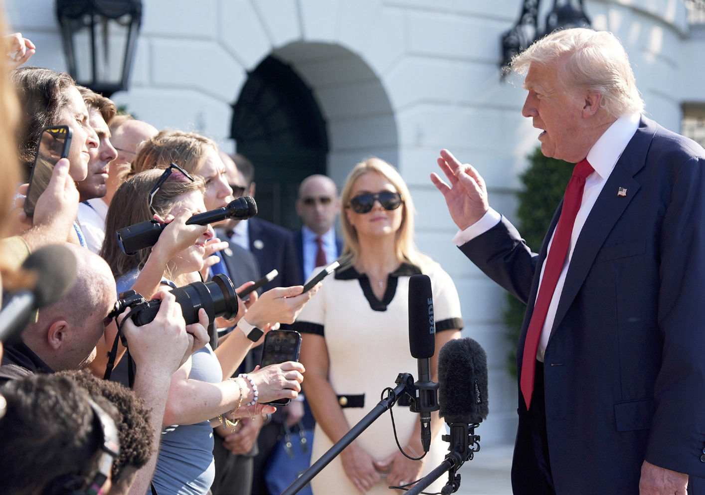 In Epstein furor, Trump tries to shake off controversy his allies once stoked - Mon Valley ...