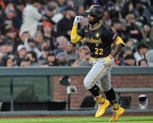 Pirates hold off Giants to win series opener - Mon Valley Independent