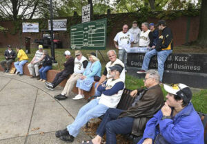 Pirates fans flock back to sacred site - Mon Valley Independent