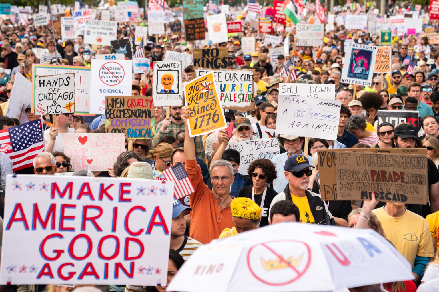 ‘No Kings’ protests against Trump bring a street party vibe to cities ...