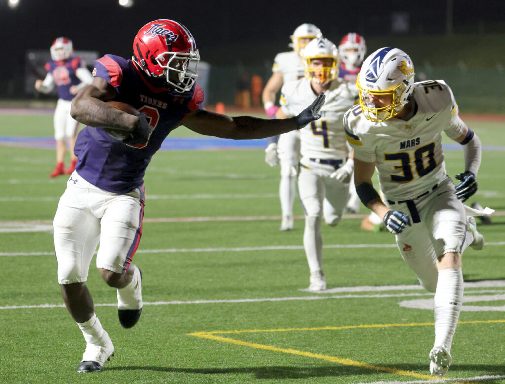 Mars can’t handle Spell as Tigers win showdown - Mon Valley Independent