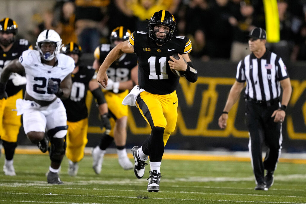 Iowa QB’s running ability a concern for Oregon - Mon Valley Independent