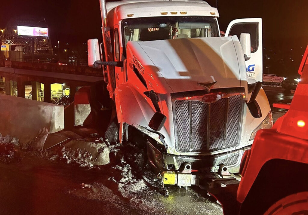 Early-morning crash on Elizabeth Bridge - Mon Valley Independent