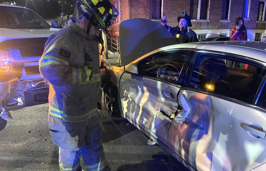 Two-vehicle crash in Charleroi - Mon Valley Independent