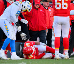 Mahomes undergoes ACL surgery after Sunday’s gruesome injury - Mon ...
