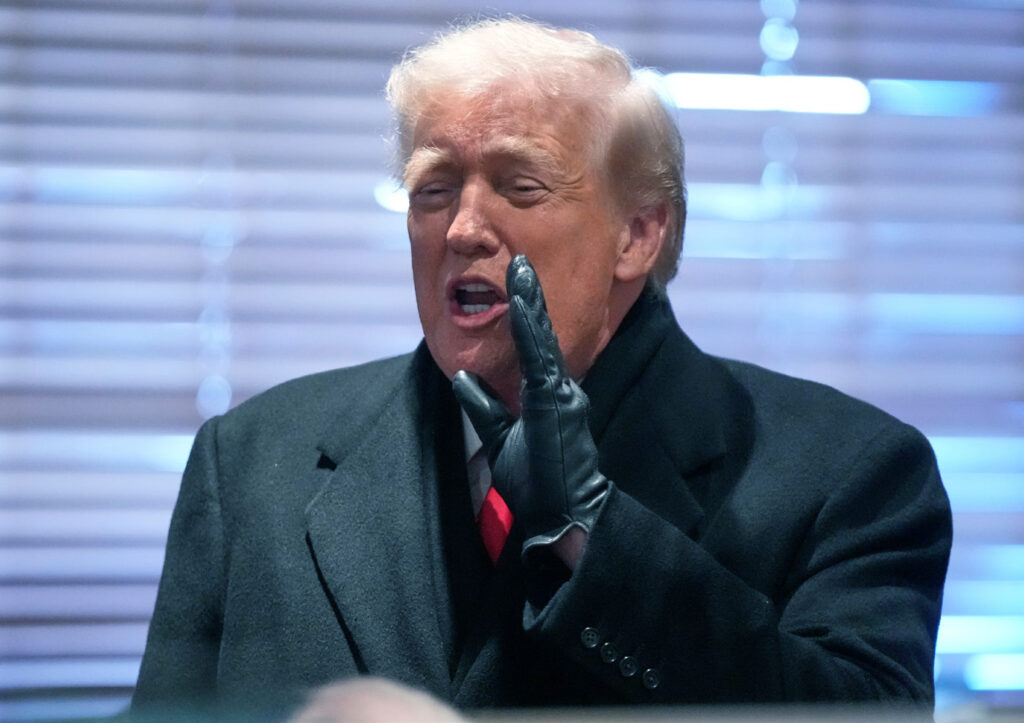 WORLD BRIEFLY Immigration crackdown led to drop in U.S. growth rate ...