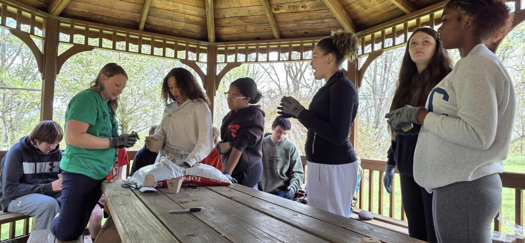 Spain heads to World Cup with battered image - Mon Valley Independent